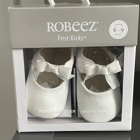 Robeez | Shoes | Girls Robeez First Kicks Shoes | Poshmark